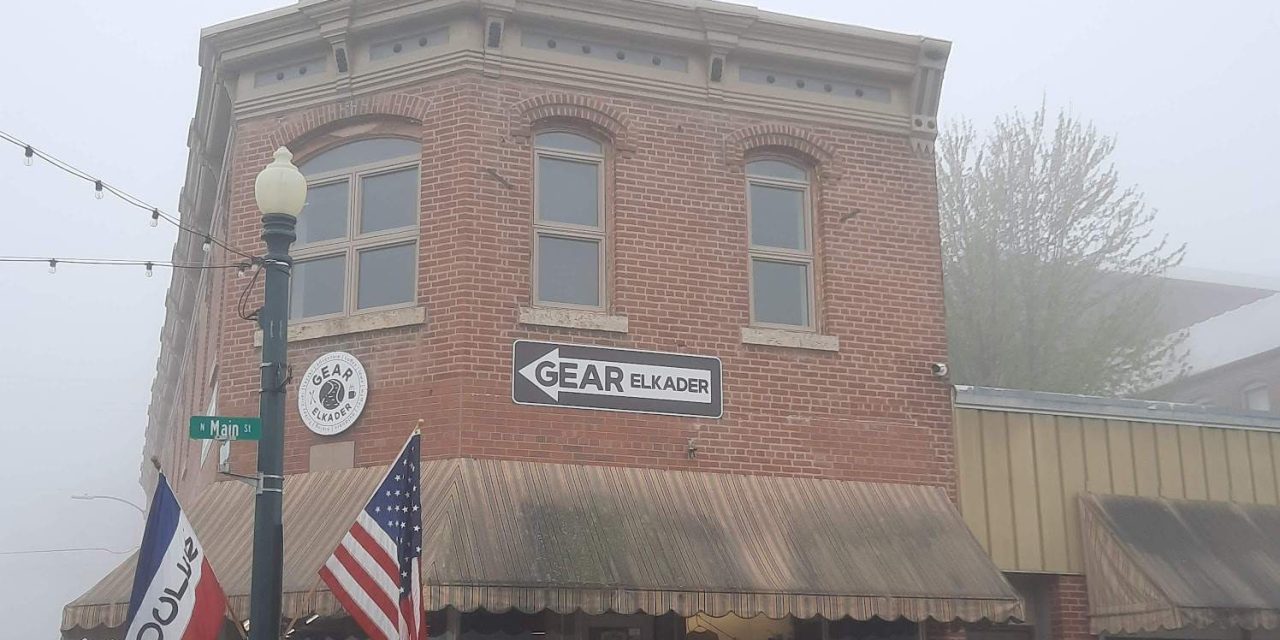Explore Elkader, Iowa Live via Turkey River Webcams